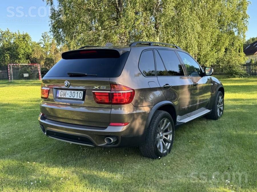 Brūns BMW X5 2011 Jelgava, ar dzinēja tilpumu 3.00 L un nobraukumu 190 tūkst. km par 15500 €, foto 4 vietnē AUTOMOTO.COM.LV