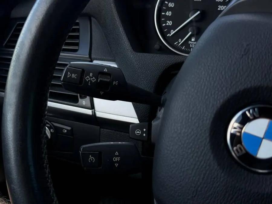 Brown BMW X5 2011 in Rezekne, with an engine capacity of 3.00 L and mileage of 280 thousand km for 9990 €, photo 21 on AUTOMOTO.COM.LV