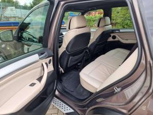 Brown BMW X5 2011 in Panevezys, with an engine capacity of 3.00 L and mileage of 257 thousand km for 10499 €, photo 18 on AUTOMOTO.COM.LV