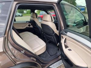 Brown BMW X5 2011 in Panevezys, with an engine capacity of 3.00 L and mileage of 257 thousand km for 10499 €, photo 20 on AUTOMOTO.COM.LV