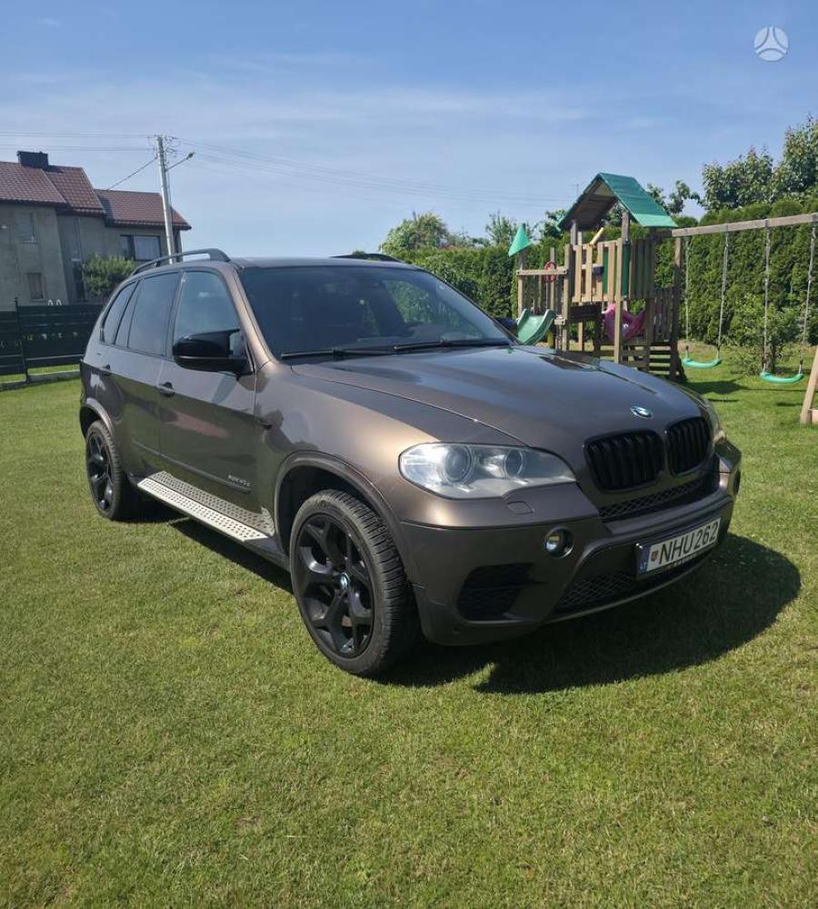 Brown BMW X5 2011 in Kaunas, with an engine capacity of 2.99 L and mileage of 283 thousand km for 11000 €, photo 6 on AUTOMOTO.COM.LV