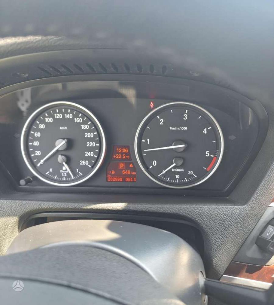 Brown BMW X5 2011 in Kaunas, with an engine capacity of 2.99 L and mileage of 283 thousand km for 11000 €, photo 10 on AUTOMOTO.COM.LV
