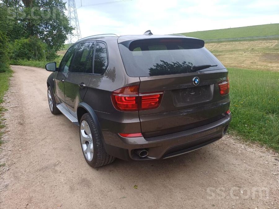 Brūns BMW X5 2011 Rīga, ar dzinēja tilpumu 3.00 L un nobraukumu 253 tūkst. km par 12450 €, foto 33 vietnē AUTOMOTO.COM.LV