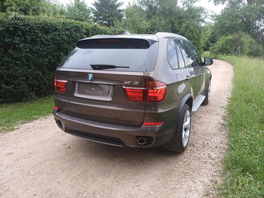 Brūns BMW X5 2011 Rīga, ar dzinēja tilpumu 3.00 L un nobraukumu 253 tūkst. km par 12450 €, foto 34 vietnē AUTOMOTO.COM.LV