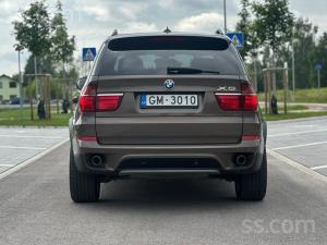 Brūns BMW X5 2011 Jelgava, ar dzinēja tilpumu 3.00 L un nobraukumu 0 tūkst. km par 15000 €, foto 6 vietnē AUTOMOTO.COM.LV