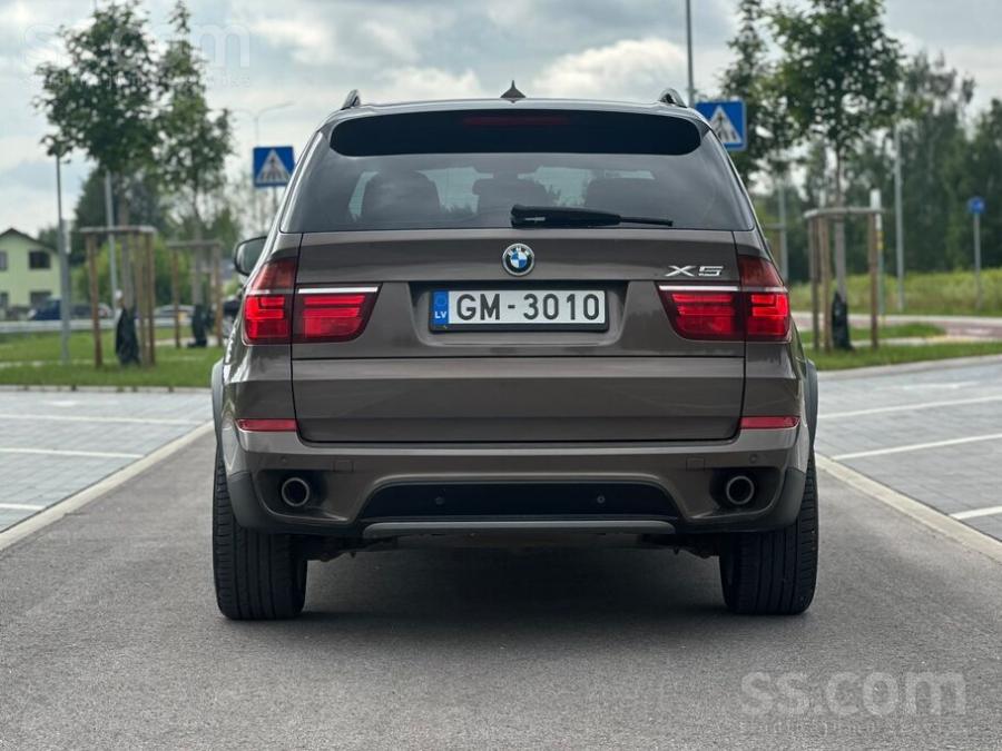 Brūns BMW X5 2011 Jelgava, ar dzinēja tilpumu 3.00 L un nobraukumu 0 tūkst. km par 15000 €, foto 6 vietnē AUTOMOTO.COM.LV
