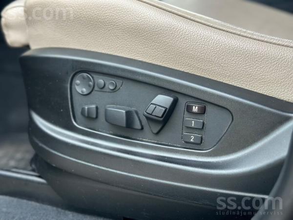 Brown BMW X5 2011 in Jelgava, with an engine capacity of 3.00 L and mileage of 0 thousand km for 15000 €, photo 9 on AUTOMOTO.COM.LV