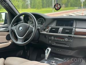 Brūns BMW X5 2011 Jelgava, ar dzinēja tilpumu 3.00 L un nobraukumu 0 tūkst. km par 15000 €, foto 13 vietnē AUTOMOTO.COM.LV