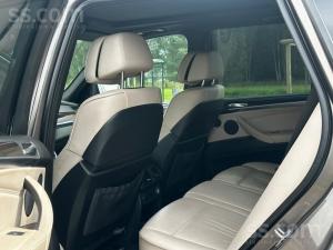 Brūns BMW X5 2011 Jelgava, ar dzinēja tilpumu 3.00 L un nobraukumu 0 tūkst. km par 15000 €, foto 16 vietnē AUTOMOTO.COM.LV