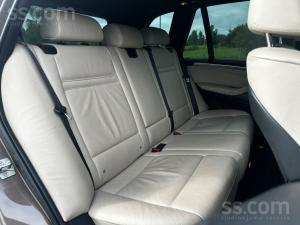 Brūns BMW X5 2011 Jelgava, ar dzinēja tilpumu 3.00 L un nobraukumu 0 tūkst. km par 15000 €, foto 19 vietnē AUTOMOTO.COM.LV