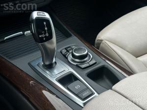 Brūns BMW X5 2011 Jelgava, ar dzinēja tilpumu 3.00 L un nobraukumu 0 tūkst. km par 15000 €, foto 28 vietnē AUTOMOTO.COM.LV
