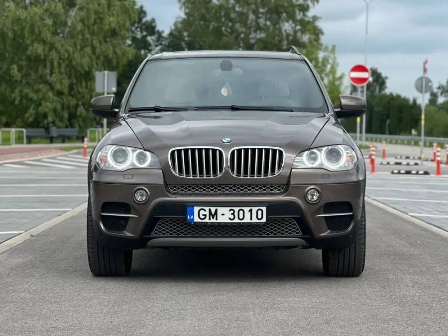 Brūns BMW X5 2011 Jelgava, ar dzinēja tilpumu 3.00 L un nobraukumu 190 tūkst. km par 15000 €, foto 3 vietnē AUTOMOTO.COM.LV