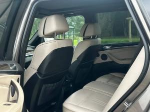 Brūns BMW X5 2011 Jelgava, ar dzinēja tilpumu 3.00 L un nobraukumu 190 tūkst. km par 15000 €, foto 16 vietnē AUTOMOTO.COM.LV