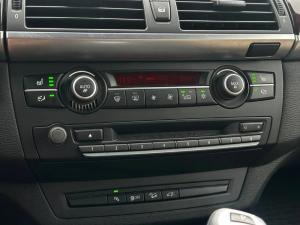 Brūns BMW X5 2011 Jelgava, ar dzinēja tilpumu 3.00 L un nobraukumu 190 tūkst. km par 15000 €, foto 28 vietnē AUTOMOTO.COM.LV
