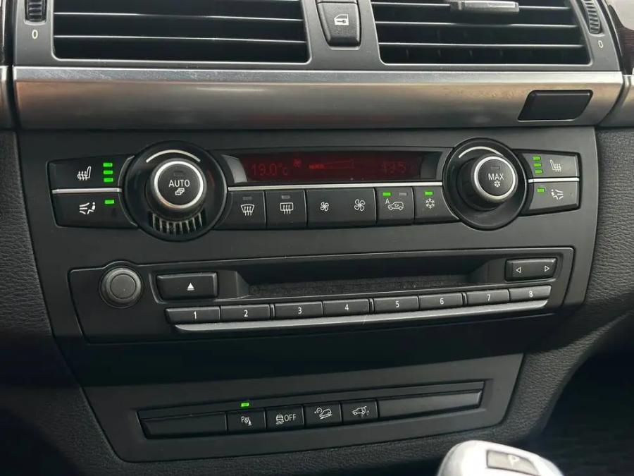 Brūns BMW X5 2011 Jelgava, ar dzinēja tilpumu 3.00 L un nobraukumu 190 tūkst. km par 15000 €, foto 28 vietnē AUTOMOTO.COM.LV