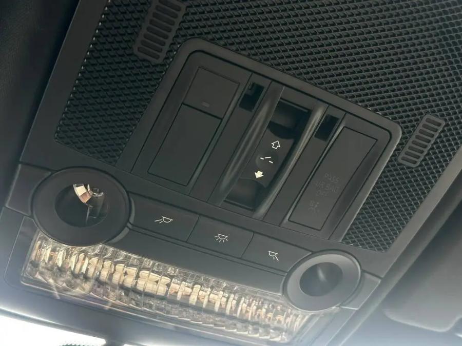 Brūns BMW X5 2011 Jelgava, ar dzinēja tilpumu 3.00 L un nobraukumu 190 tūkst. km par 15000 €, foto 31 vietnē AUTOMOTO.COM.LV