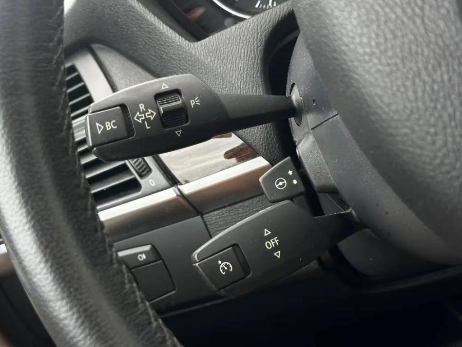 Brūns BMW X5 2011 Jelgava, ar dzinēja tilpumu 3.00 L un nobraukumu 190 tūkst. km par 15000 €, foto 33 vietnē AUTOMOTO.COM.LV