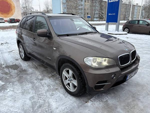 Brūns BMW X5 2011 Narva, ar dzinēja tilpumu 3.00 L un nobraukumu 200 tūkst. km par 5000 €, foto 2 vietnē AUTOMOTO.COM.LV