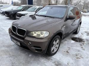 Brūns BMW X5 2011 Narva, ar dzinēja tilpumu 3.00 L un nobraukumu 200 tūkst. km par 5000 €, foto 6 vietnē AUTOMOTO.COM.LV