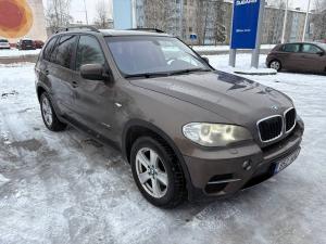 Brūns BMW X5 2011 Narva, ar dzinēja tilpumu 3.00 L un nobraukumu 200 tūkst. km par 5000 €, foto 8 vietnē AUTOMOTO.COM.LV