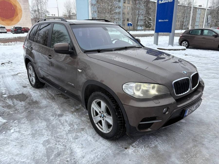 Brūns BMW X5 2011 Narva, ar dzinēja tilpumu 3.00 L un nobraukumu 200 tūkst. km par 5000 €, foto 8 vietnē AUTOMOTO.COM.LV