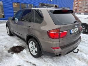 Brūns BMW X5 2011 Narva, ar dzinēja tilpumu 3.00 L un nobraukumu 200 tūkst. km par 5000 €, foto 10 vietnē AUTOMOTO.COM.LV
