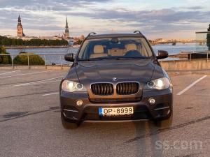 Brūns BMW X5 2011 Rīga, ar dzinēja tilpumu 3.00 L un nobraukumu 285 tūkst. km par 9800 €, foto 3 vietnē AUTOMOTO.COM.LV