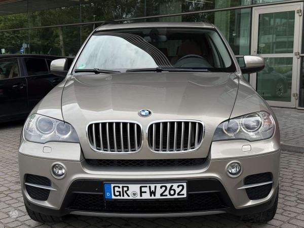 Brown BMW X5 2011 in Klaipeda, with an engine capacity of 2.99 L and mileage of 248 thousand km for 11900 €, photo 3 on AUTOMOTO.COM.LV