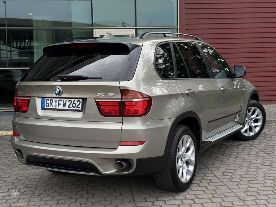 Brown BMW X5 2011 in Klaipeda, with an engine capacity of 2.99 L and mileage of 248 thousand km for 11900 €, photo 11 on AUTOMOTO.COM.LV