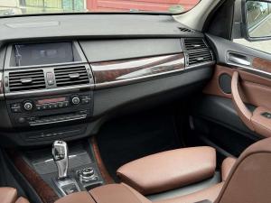 Brown BMW X5 2011 in Klaipeda, with an engine capacity of 2.99 L and mileage of 248 thousand km for 11900 €, photo 21 on AUTOMOTO.COM.LV
