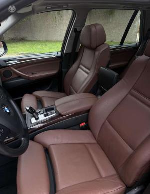 Brown BMW X5 2011 in Klaipeda, with an engine capacity of 2.99 L and mileage of 248 thousand km for 11900 €, photo 31 on AUTOMOTO.COM.LV