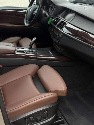 Brown BMW X5 2011 in Klaipeda, with an engine capacity of 2.99 L and mileage of 248 thousand km for 11900 €, photo 37 on AUTOMOTO.COM.LV