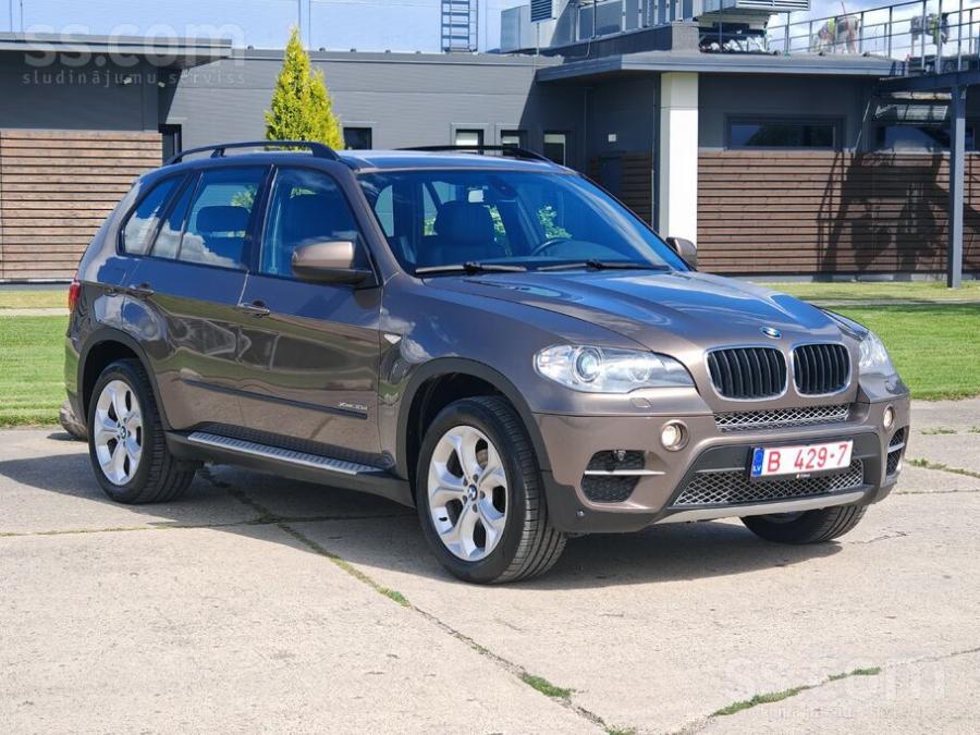 Brown BMW X5 2011 in Riga, with an engine capacity of 3.00 L and mileage of 280 thousand km for 12590 €, photo 6 on AUTOMOTO.COM.LV