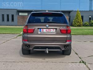 Brown BMW X5 2011 in Riga, with an engine capacity of 3.00 L and mileage of 280 thousand km for 12590 €, photo 11 on AUTOMOTO.COM.LV