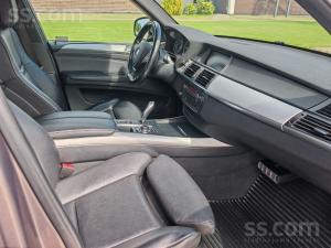 Brūns BMW X5 2011 Rīga, ar dzinēja tilpumu 3.00 L un nobraukumu 280 tūkst. km par 11990 €, foto 15 vietnē AUTOMOTO.COM.LV