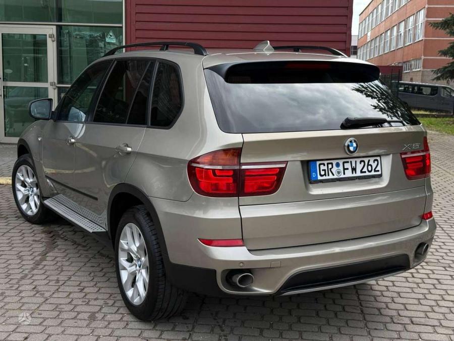 Brown BMW X5 2011 in Klaipeda, with an engine capacity of 2.99 L and mileage of 248 thousand km for 11400 €, photo 13 on AUTOMOTO.COM.LV