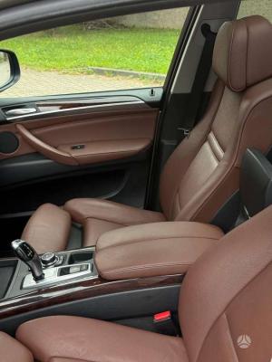 Brown BMW X5 2011 in Klaipeda, with an engine capacity of 2.99 L and mileage of 248 thousand km for 11400 €, photo 29 on AUTOMOTO.COM.LV