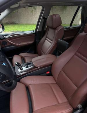 Brown BMW X5 2011 in Klaipeda, with an engine capacity of 2.99 L and mileage of 248 thousand km for 11400 €, photo 30 on AUTOMOTO.COM.LV
