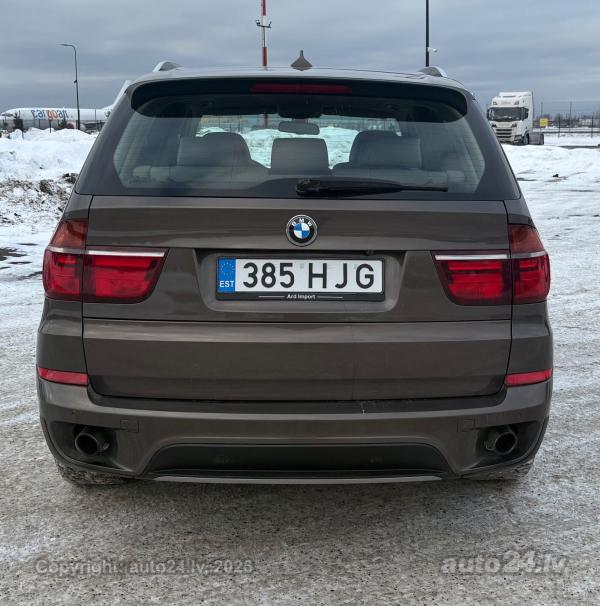 Brūns BMW X5 2011 Tallina, ar dzinēja tilpumu 3.00 L un nobraukumu 400 tūkst. km par 13000 €, foto 4 vietnē AUTOMOTO.COM.LV