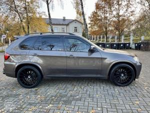 Brūns BMW X5 2012 Šauļi, ar dzinēja tilpumu 3.00 L un nobraukumu 316 tūkst. km par 7000 €, foto 5 vietnē AUTOMOTO.COM.LV