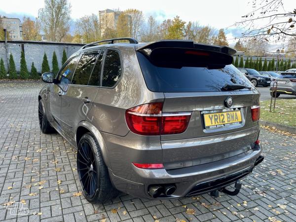 Brown BMW X5 2012 in Siauliai, with an engine capacity of 3.00 L and mileage of 316 thousand km for 7000 €, photo 9 on AUTOMOTO.COM.LV