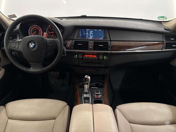 Brown BMW X5 2012 in Marijampole, with an engine capacity of 2.99 L and mileage of 339 thousand km for 11850 €, photo 2 on AUTOMOTO.COM.LV