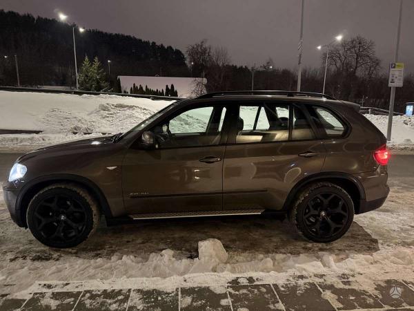 Brūns BMW X5 2012 Viļņa, ar dzinēja tilpumu 2.99 L un nobraukumu 308 tūkst. km par 7600 €, foto 2 vietnē AUTOMOTO.COM.LV