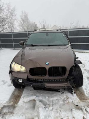Brūns BMW X5 2012 Marijampole, ar dzinēja tilpumu 2.99 L un nobraukumu 337 tūkst. km par 5750 €, foto 5 vietnē AUTOMOTO.COM.LV