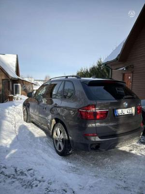 Brown BMW X5 2012 in Vievis, with an engine capacity of 3.50 L and mileage of 170 thousand km for 12500 €, photo 4 on AUTOMOTO.COM.LV