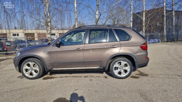 Brūns BMW X5 2012 Marijampole, ar dzinēja tilpumu 3.00 L un nobraukumu 310 tūkst. km par 10300 €, foto 2 vietnē AUTOMOTO.COM.LV