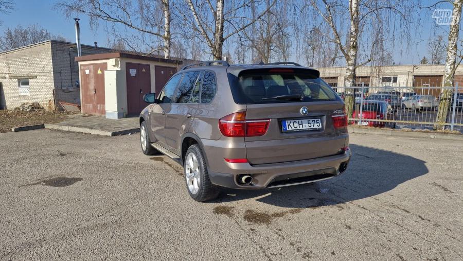Brūns BMW X5 2012 Marijampole, ar dzinēja tilpumu 3.00 L un nobraukumu 310 tūkst. km par 10300 €, foto 8 vietnē AUTOMOTO.COM.LV