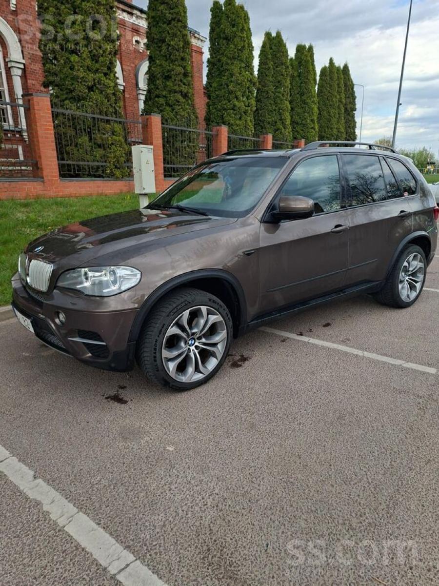 Brūns BMW X5 2012 Jēkabpils, ar dzinēja tilpumu 3.00 L un nobraukumu 198 tūkst. km par 15000 €, foto 5 vietnē AUTOMOTO.COM.LV