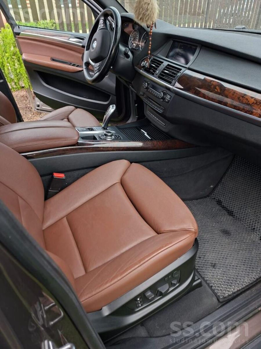 Brūns BMW X5 2012 Jēkabpils, ar dzinēja tilpumu 3.00 L un nobraukumu 198 tūkst. km par 15000 €, foto 11 vietnē AUTOMOTO.COM.LV