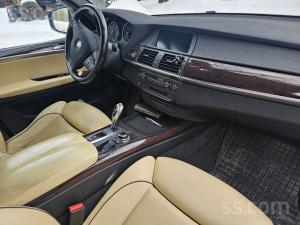Brūns BMW X5 2012 Ogre, ar dzinēja tilpumu 3.00 L un nobraukumu 228 tūkst. km par 12000 €, foto 7 vietnē AUTOMOTO.COM.LV